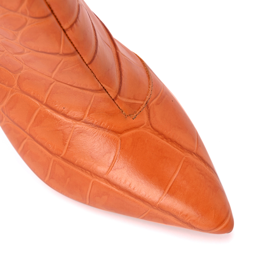 BOTINS DE SALTO EM PELE | Carmen Steffens